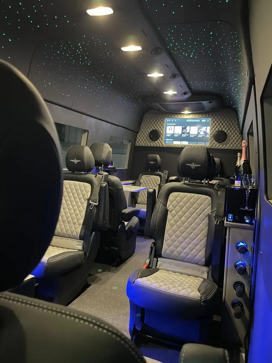 VIP Minibus Hire London | 8 Seater Araror VIP Sprinter